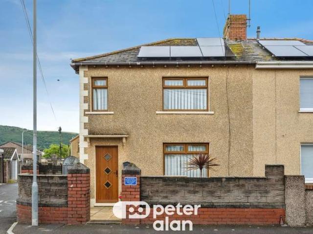 3 Bedroom Semi Detached House