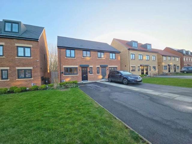 3 Bedroom Semi Detached House