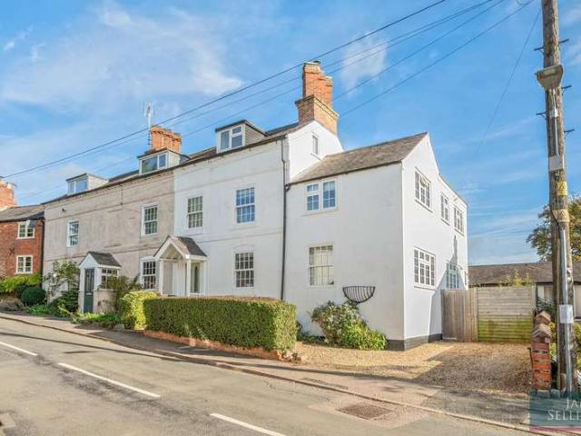 3 Bedroom Semi Detached House