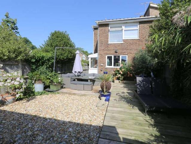 3 Bedroom Semi Detached House