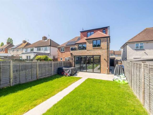 3 Bedroom Semi Detached House