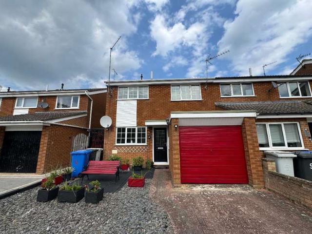 3 Bedroom Semi Detached House
