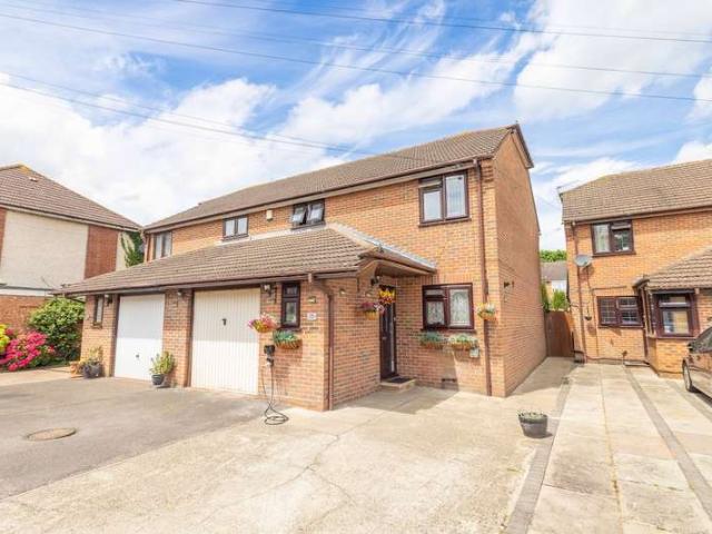 3 Bedroom Semi Detached House