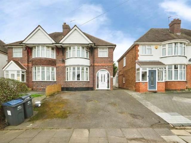 3 Bedroom Semi Detached House