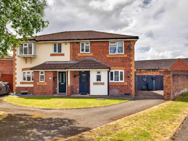 3 Bedroom Semi Detached House