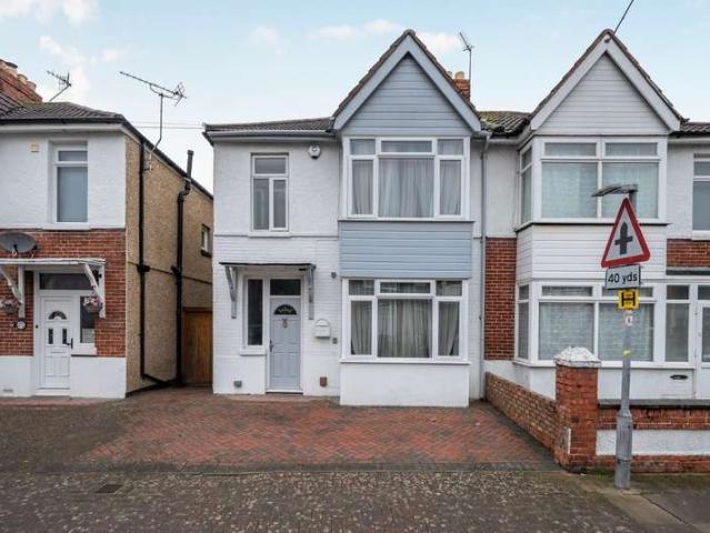 3 Bedroom Semi Detached House