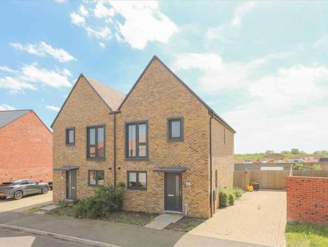 3 Bedroom Semi Detached House