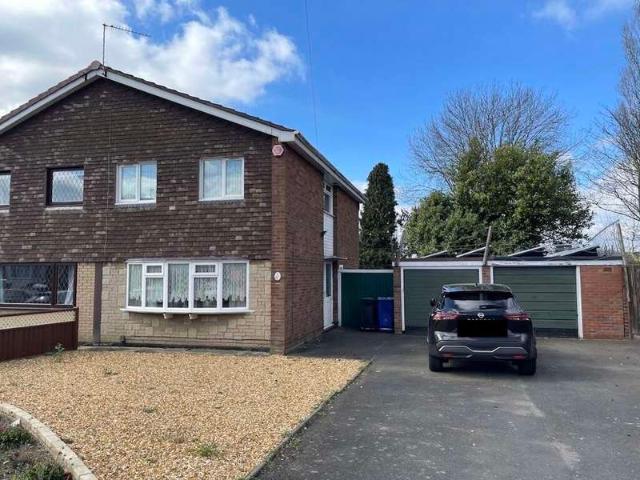 3 Bedroom Semi Detached House