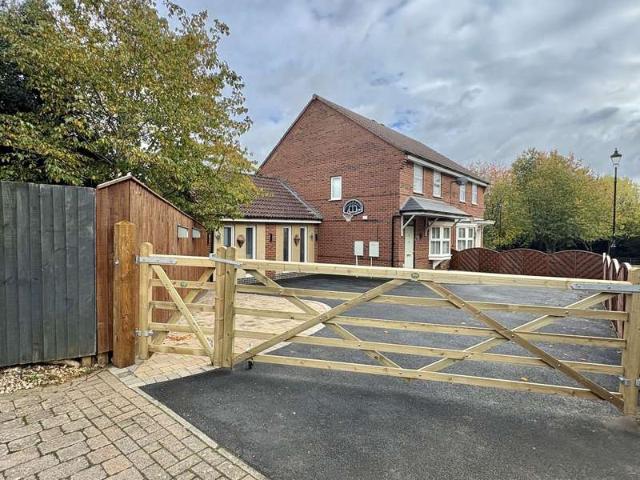 3 Bedroom Semi Detached House