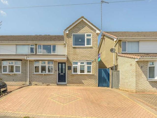 3 Bedroom Semi Detached House