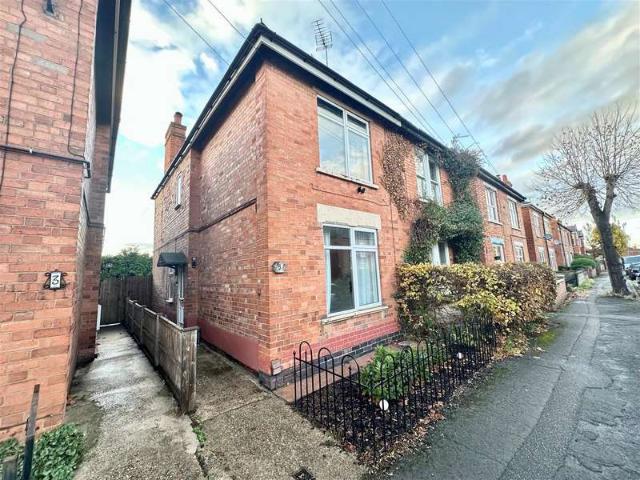 3 Bedroom Semi Detached House