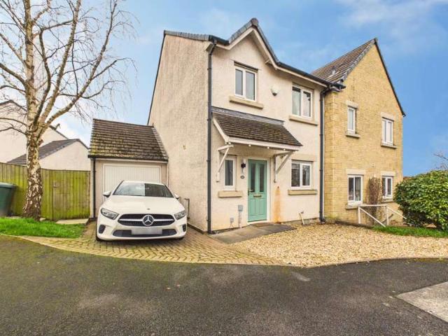 3 Bedroom Semi Detached House