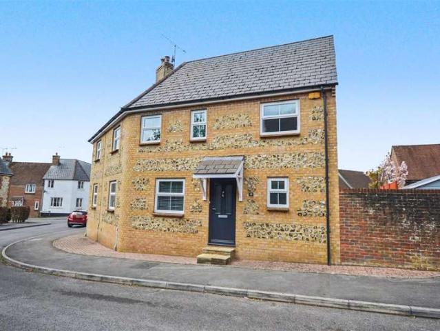 3 Bedroom Semi Detached House