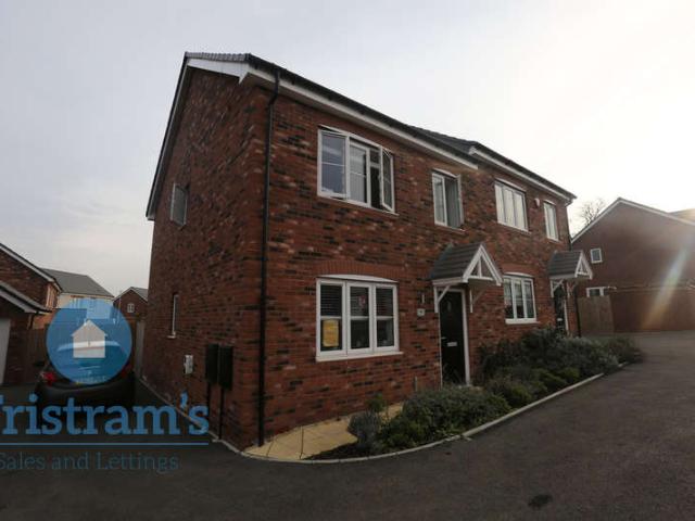 3 Bedroom Semi Detached House