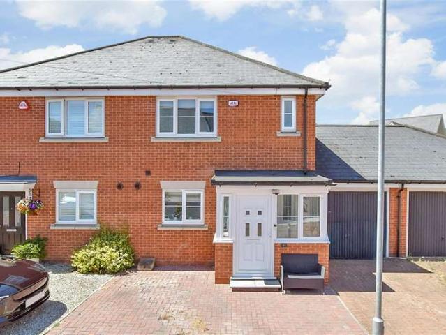 3 Bedroom Semi Detached House