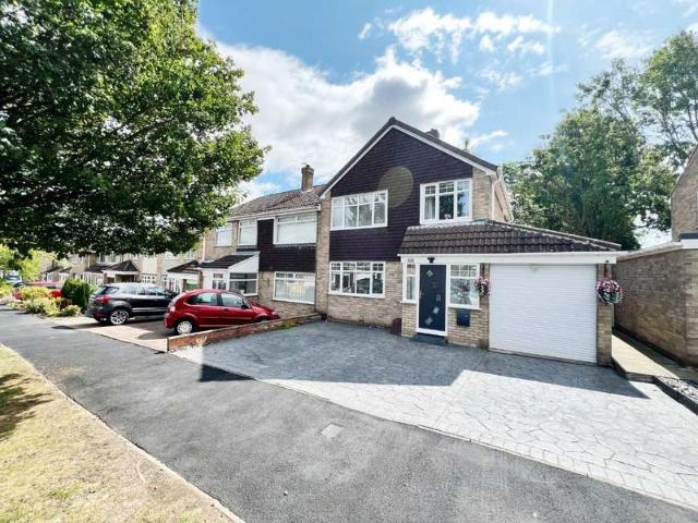3 Bedroom Semi Detached House