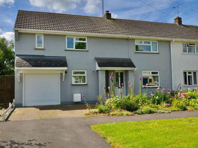 3 Bedroom Semi Detached House
