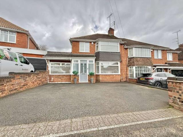 3 Bedroom Semi Detached House
