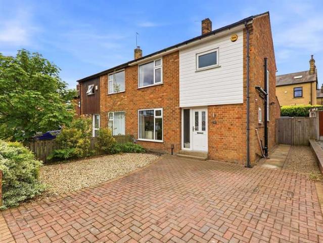 3 Bedroom Semi Detached House