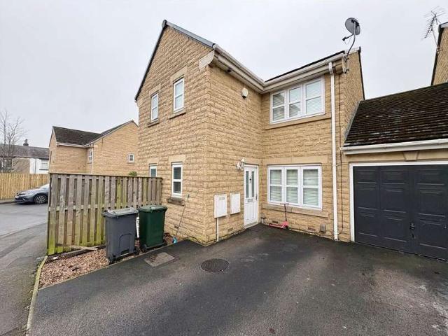 3 Bedroom Semi Detached House