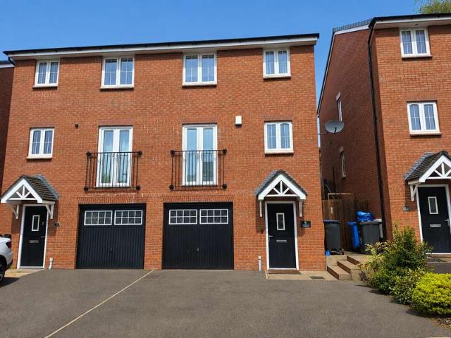 3 Bedroom Semi Detached House