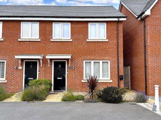 3 Bedroom Semi Detached House