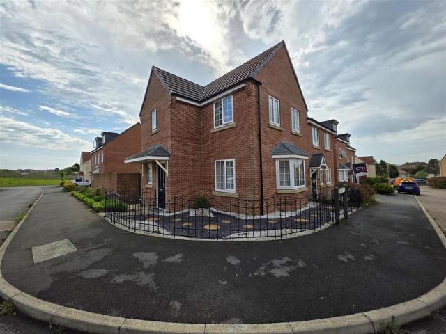 3 Bedroom Semi Detached House