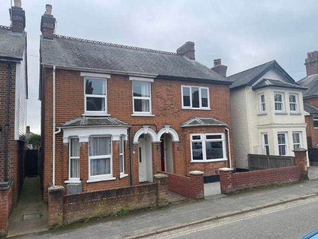 3 Bedroom Semi Detached House