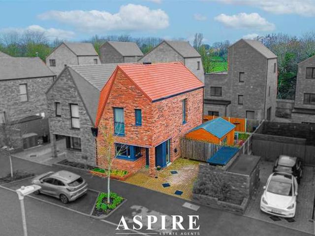 3 Bedroom Semi Detached House