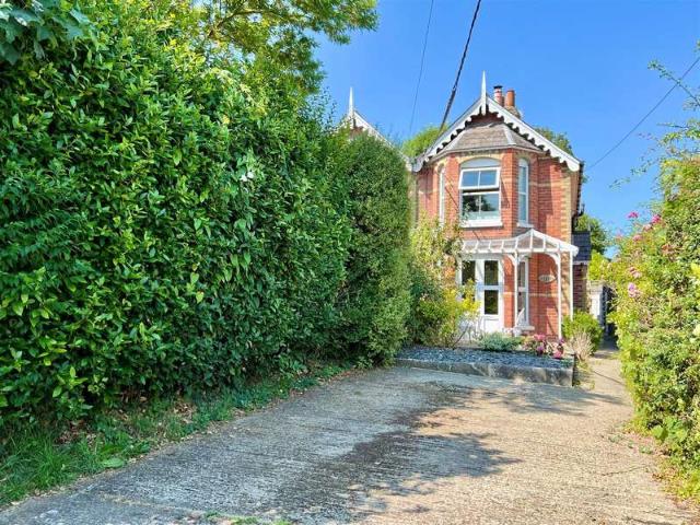 3 Bedroom Semi Detached House