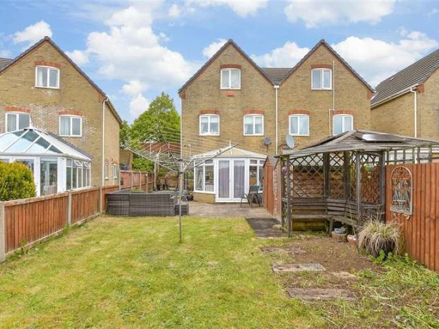 3 Bedroom Semi Detached House