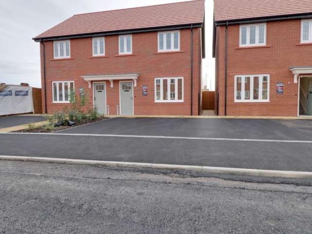 3 Bedroom Semi Detached House