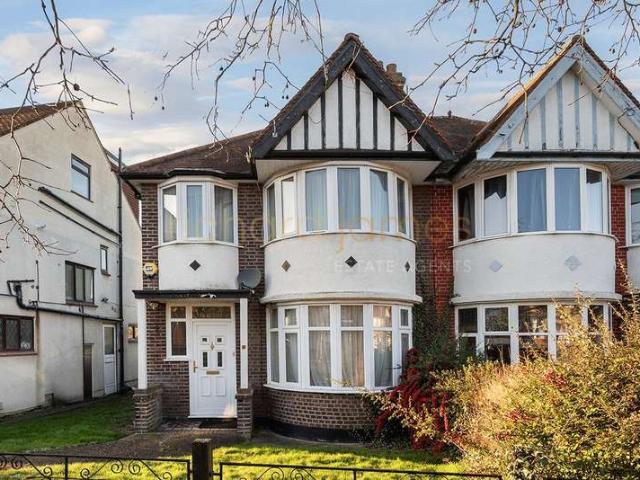 3 Bedroom Semi Detached House