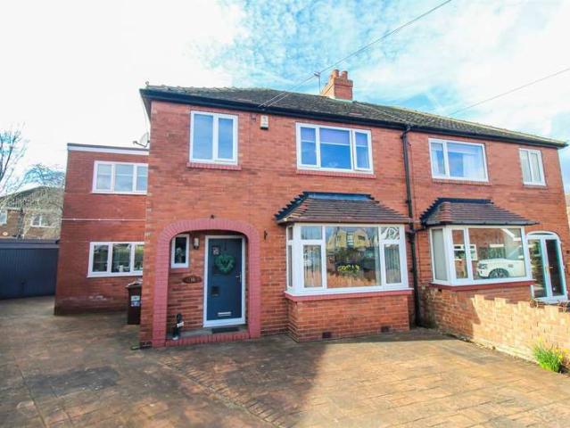 3 Bedroom Semi Detached House