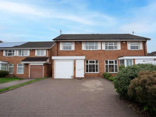 3 Bedroom Semi Detached House