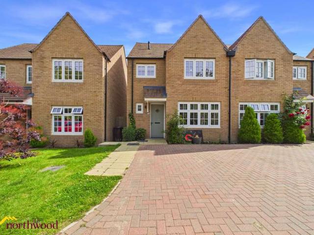 3 Bedroom Semi Detached House