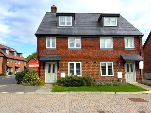 3 Bedroom Semi Detached House