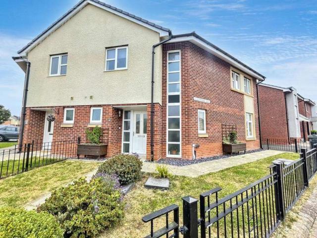 3 Bedroom Semi Detached House
