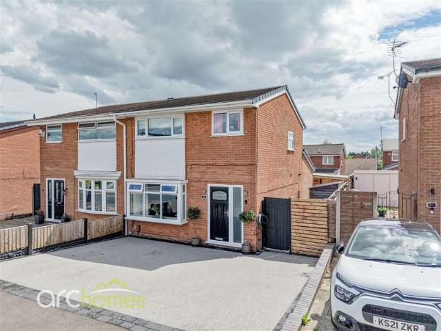 3 Bedroom Semi Detached House
