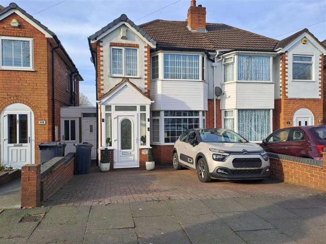 3 Bedroom Semi Detached House