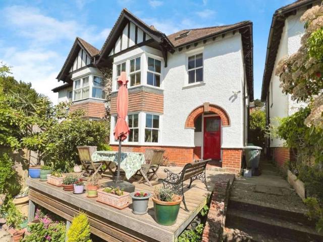 3 Bedroom Semi Detached House