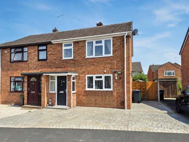 3 Bedroom Semi Detached House