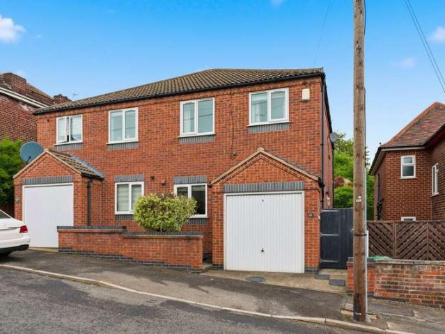 3 Bedroom Semi Detached House