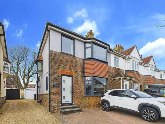 3 Bedroom Semi Detached House