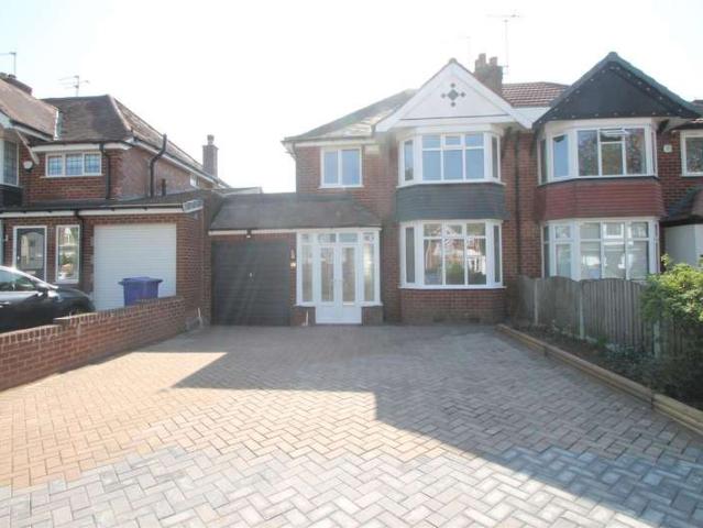 3 Bedroom Semi Detached House