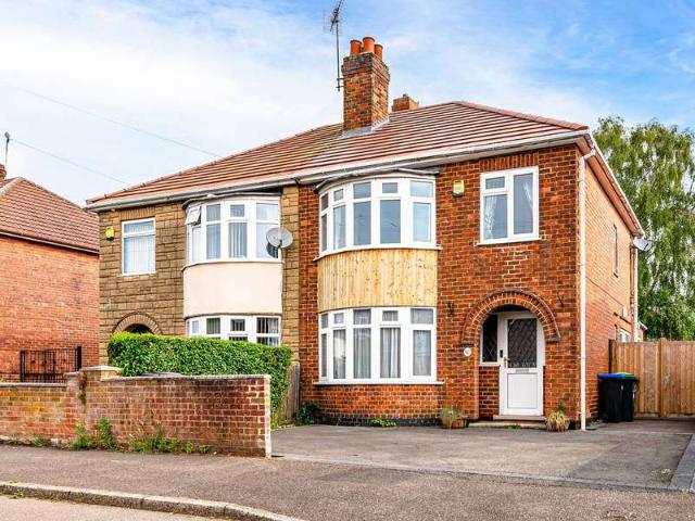 3 Bedroom Semi Detached House