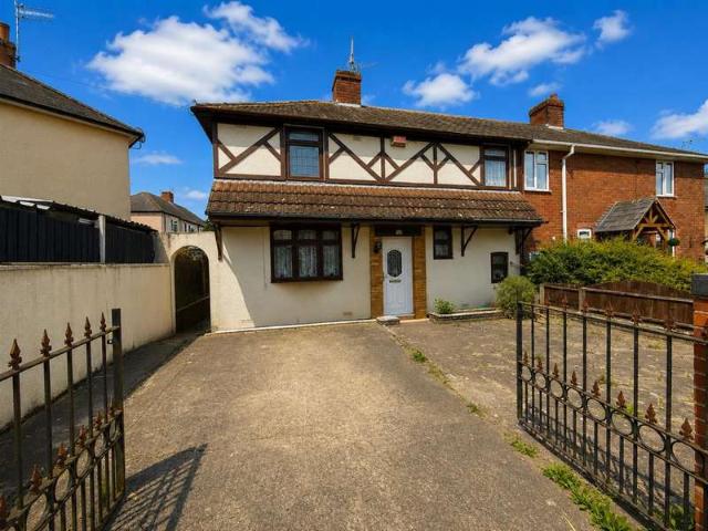3 Bedroom Semi Detached House