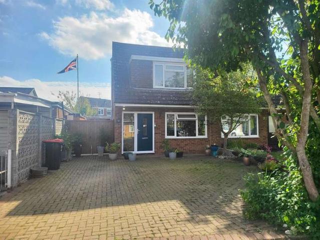 3 Bedroom Semi Detached House