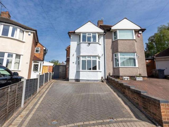 3 Bedroom Semi Detached House