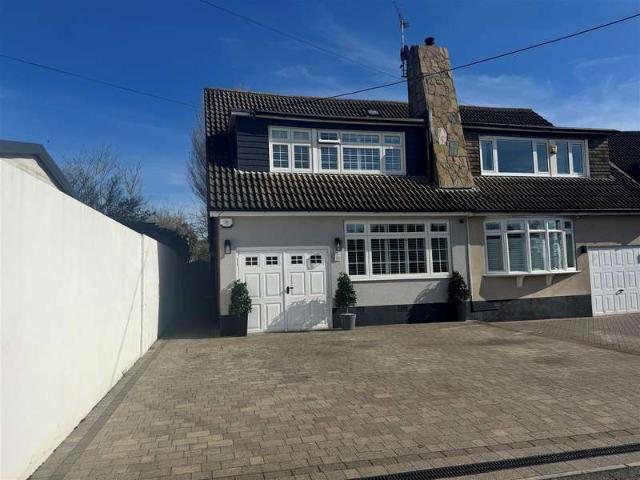 3 Bedroom Semi Detached House